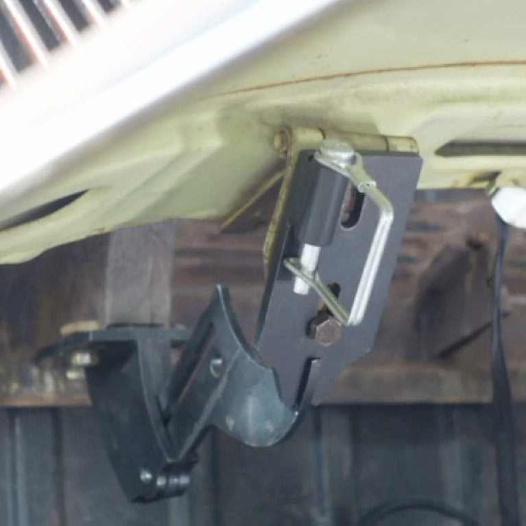 VW Beetle Adjustable Engine Deck Lid Hinge Standoff Brackets – Open/Cl ...